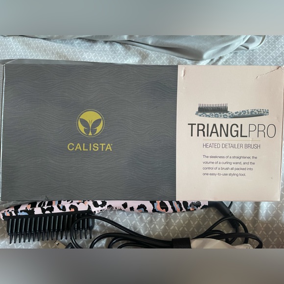 calista | Accessories | Calista Triangle Pro Heat Brush Used Once | Poshmark